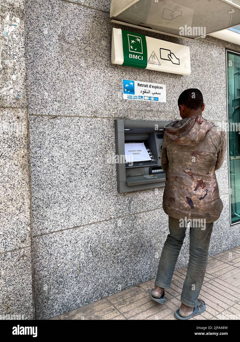 Homeless guy hi-res stock photography and images - Alamy