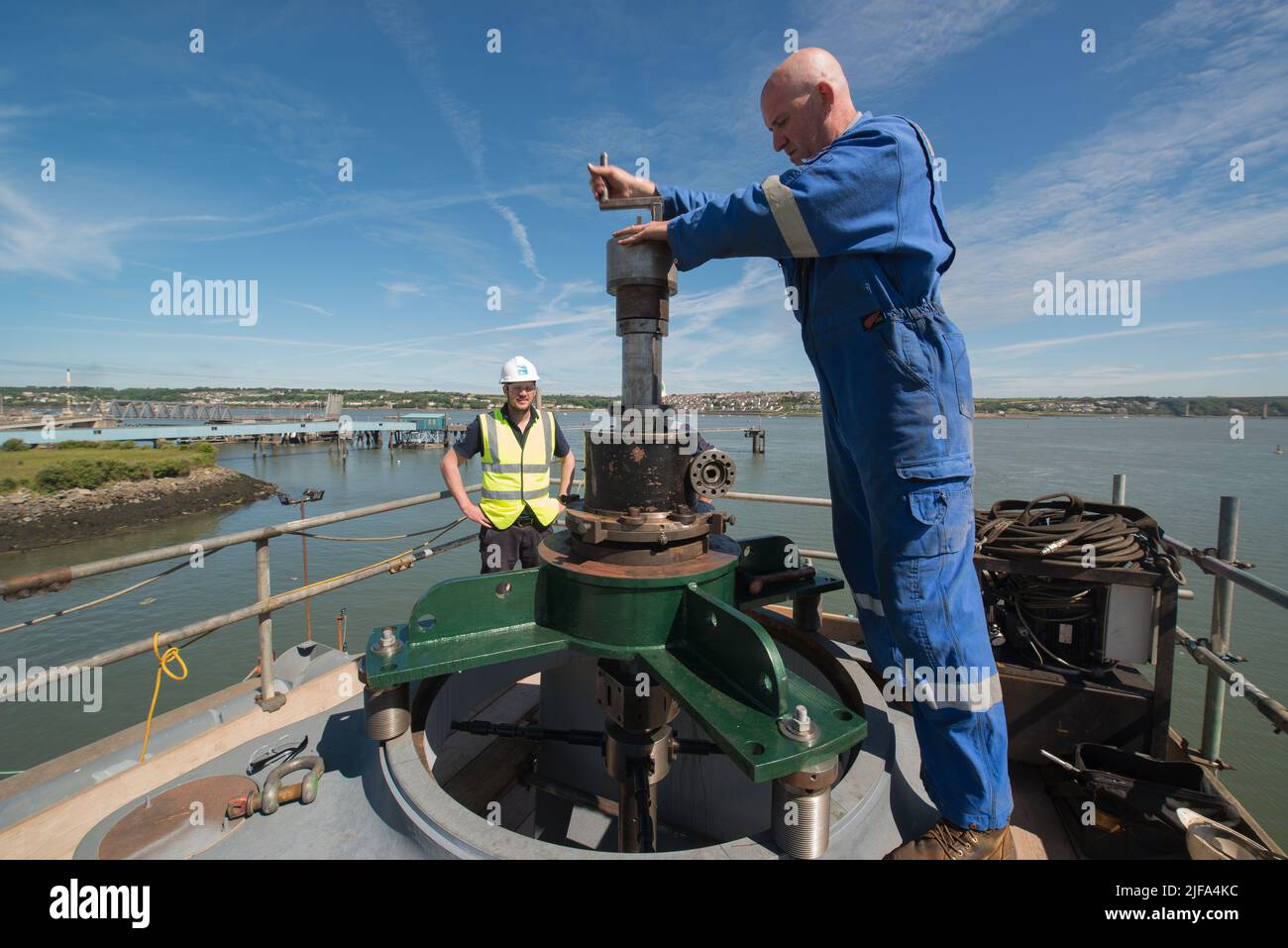 Fabrication of Deltastream tidal energy device at Pembroke Dock 2014 ...