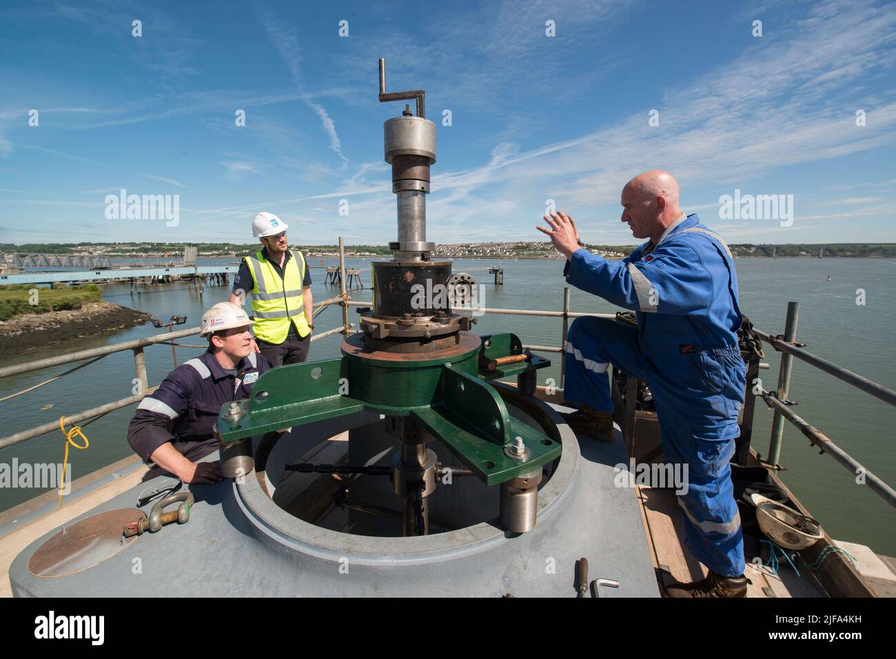 Fabrication of Deltastream tidal energy device at Pembroke Dock 2014 ...