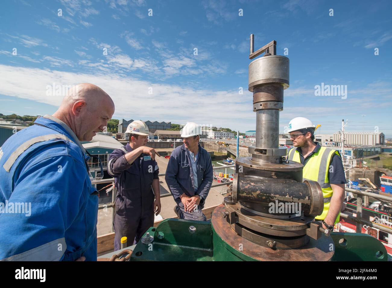 Fabrication of Deltastream tidal energy device at Pembroke Dock 2014 ...