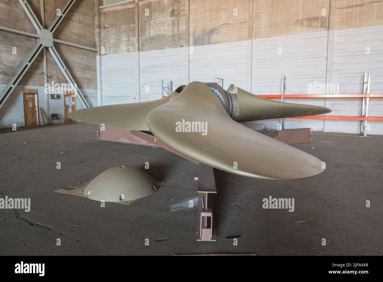 Turbine blade. Fabrication of Deltastream tidal energy device at ...