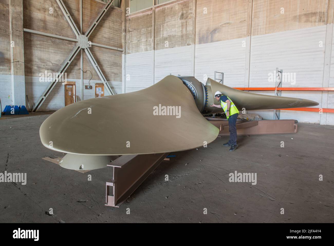 Turbine blade. Fabrication of Deltastream tidal energy device at ...