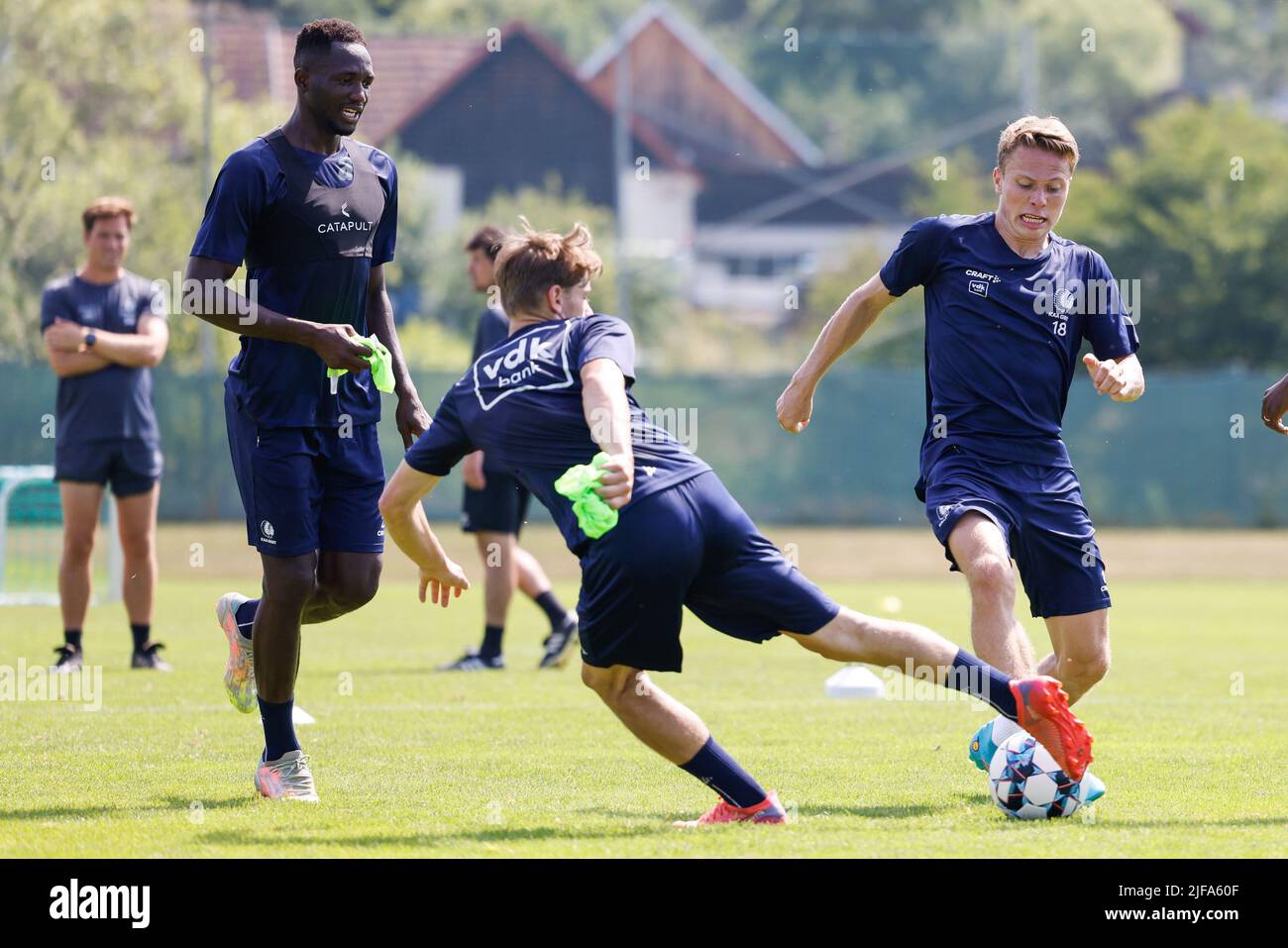 Gent's Matisse Samoise (R) pictured during a training session of ...