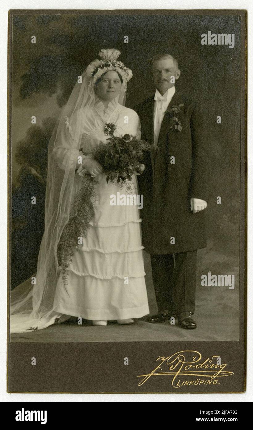 Wedding photo by David Svensson and Selma Schwartz, 1916. Wedding photo ...