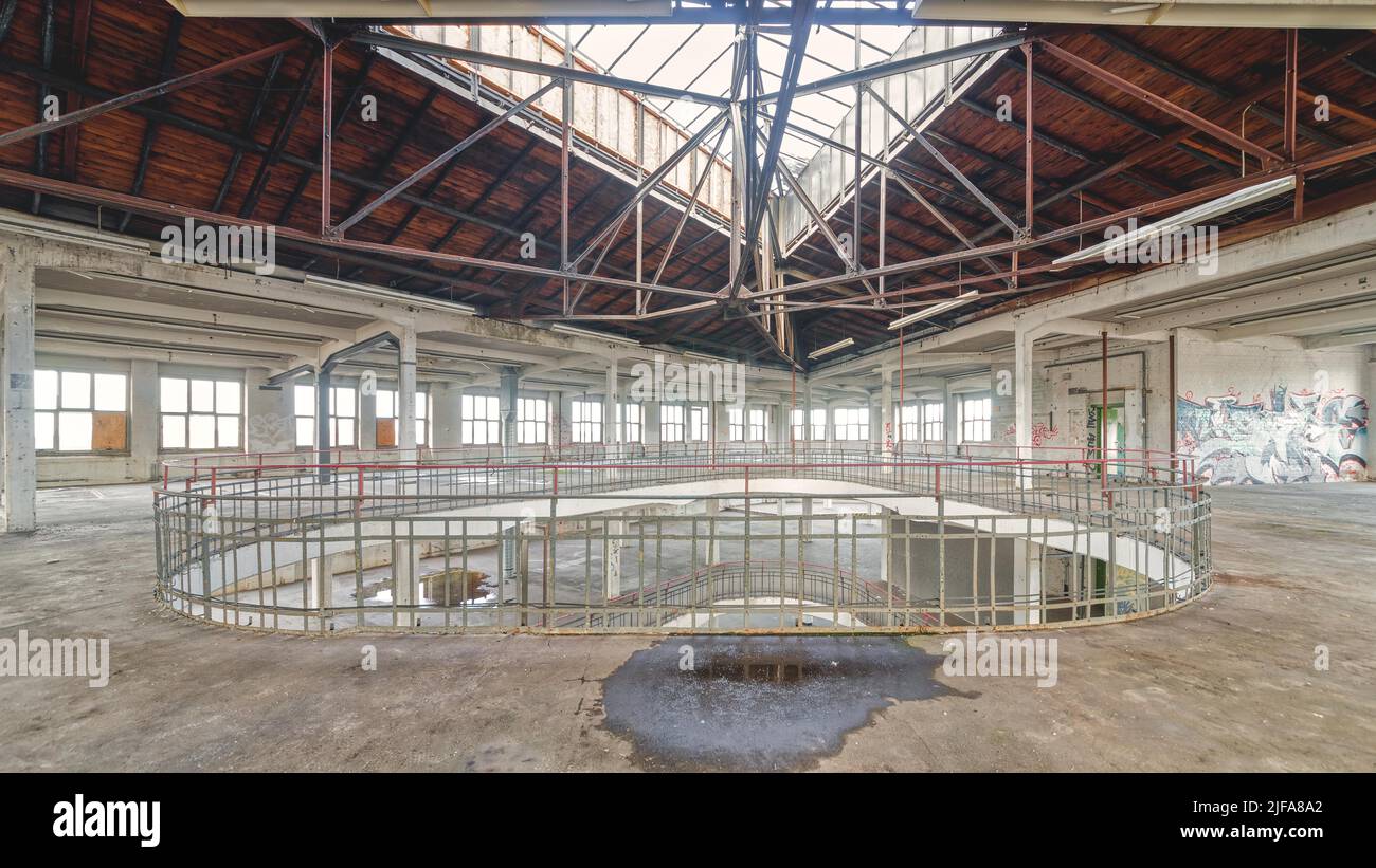 Gallery, Abandoned Warehouse, KHD, Cologne, North Rhine-Westphalia ...