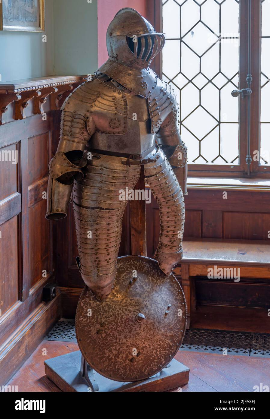 Castle interior armour hi-res stock photography and images - Alamy