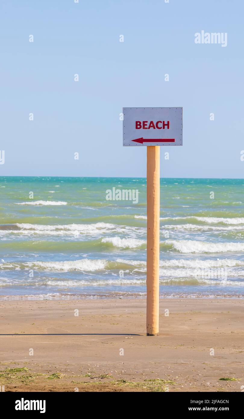 Red arrow beach hi-res stock photography and images - Alamy
