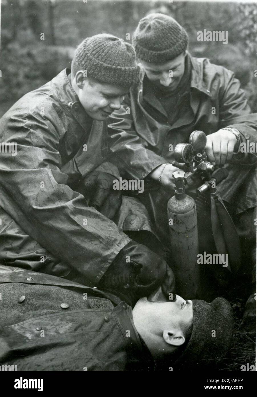 Healthcare exercise with oxygen, Skåne Trängregementet T4 Stock Photo ...