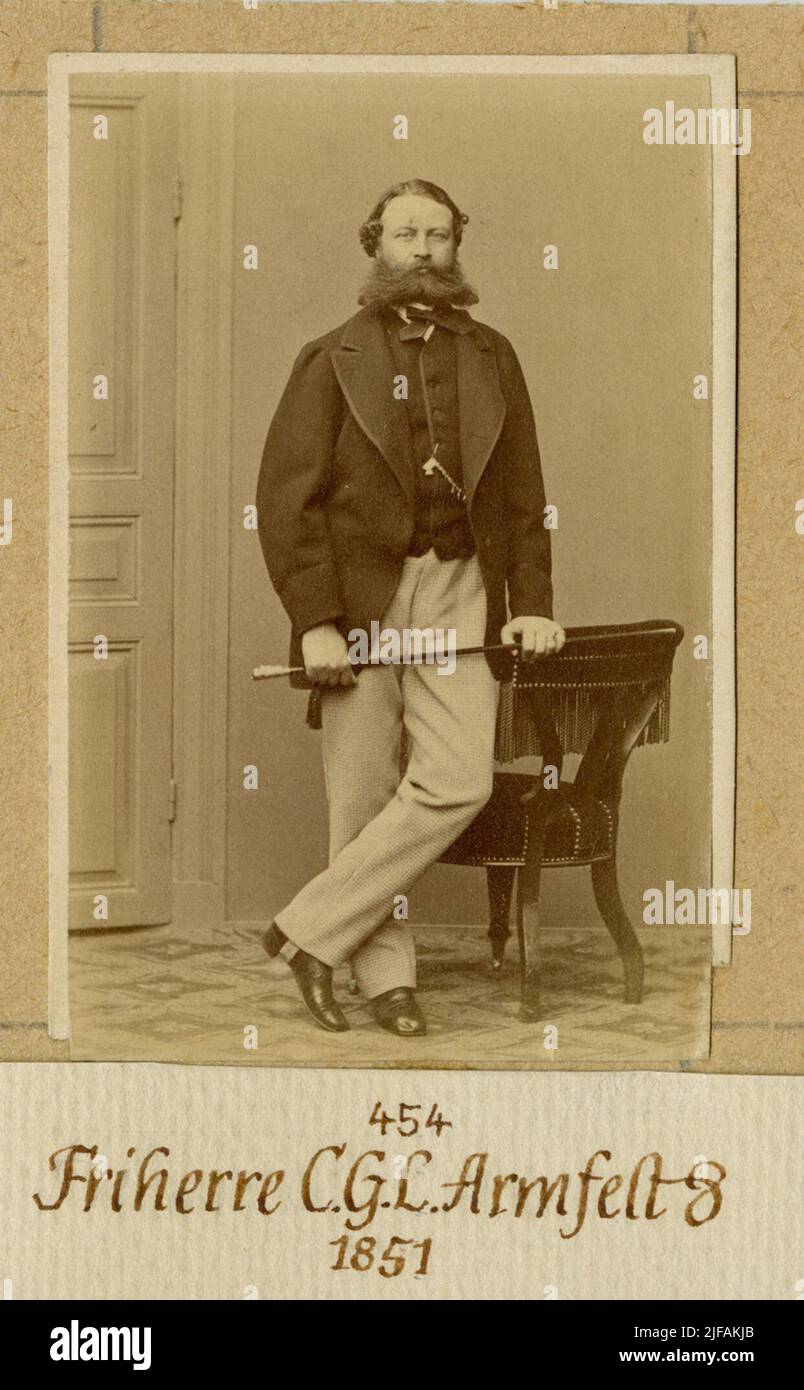 History, man, portrait, guard hi-res stock photography and images - Alamy