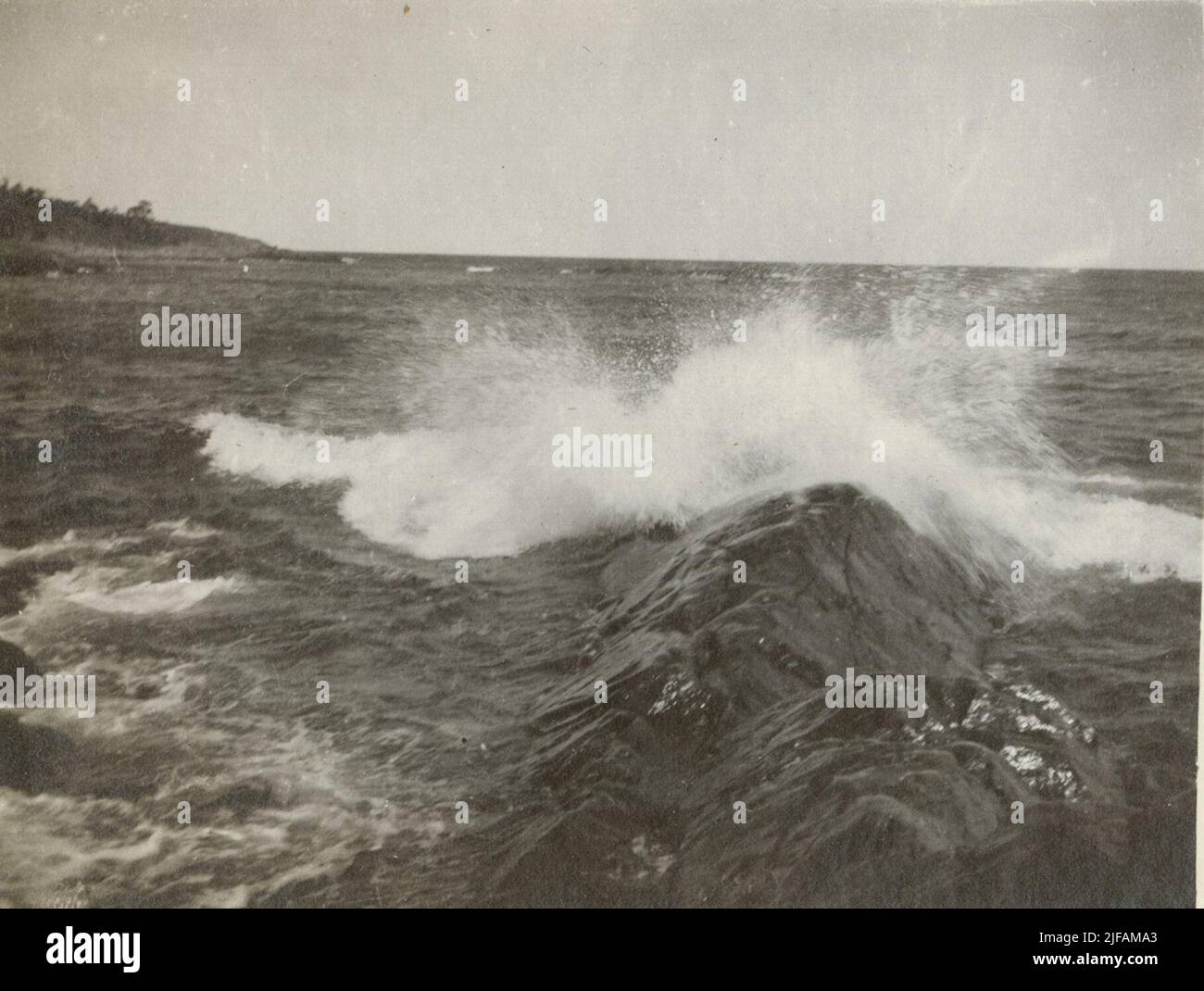 Nature image on the sea with powerful waves that hit beach cliffs Stock ...