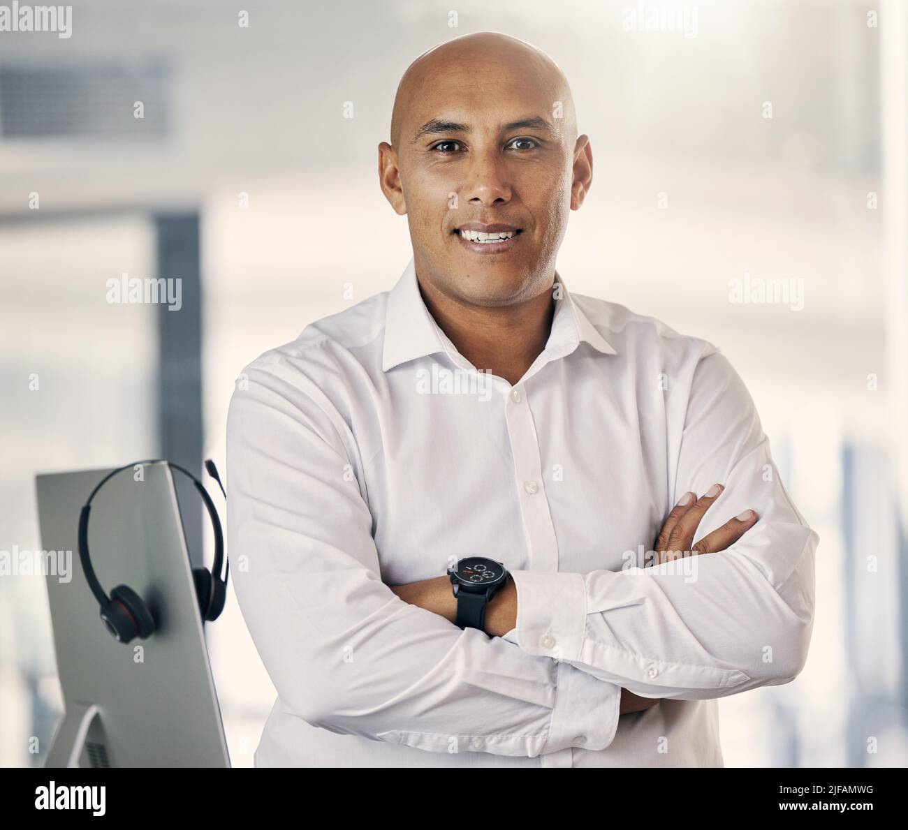 Male 40s mixed race hi-res stock photography and images - Alamy