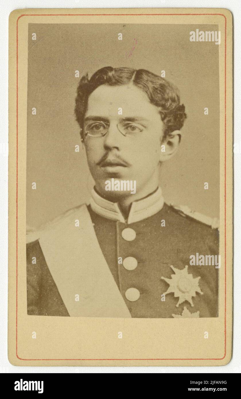 Crown prince gustav sweden hi-res stock photography and images - Alamy