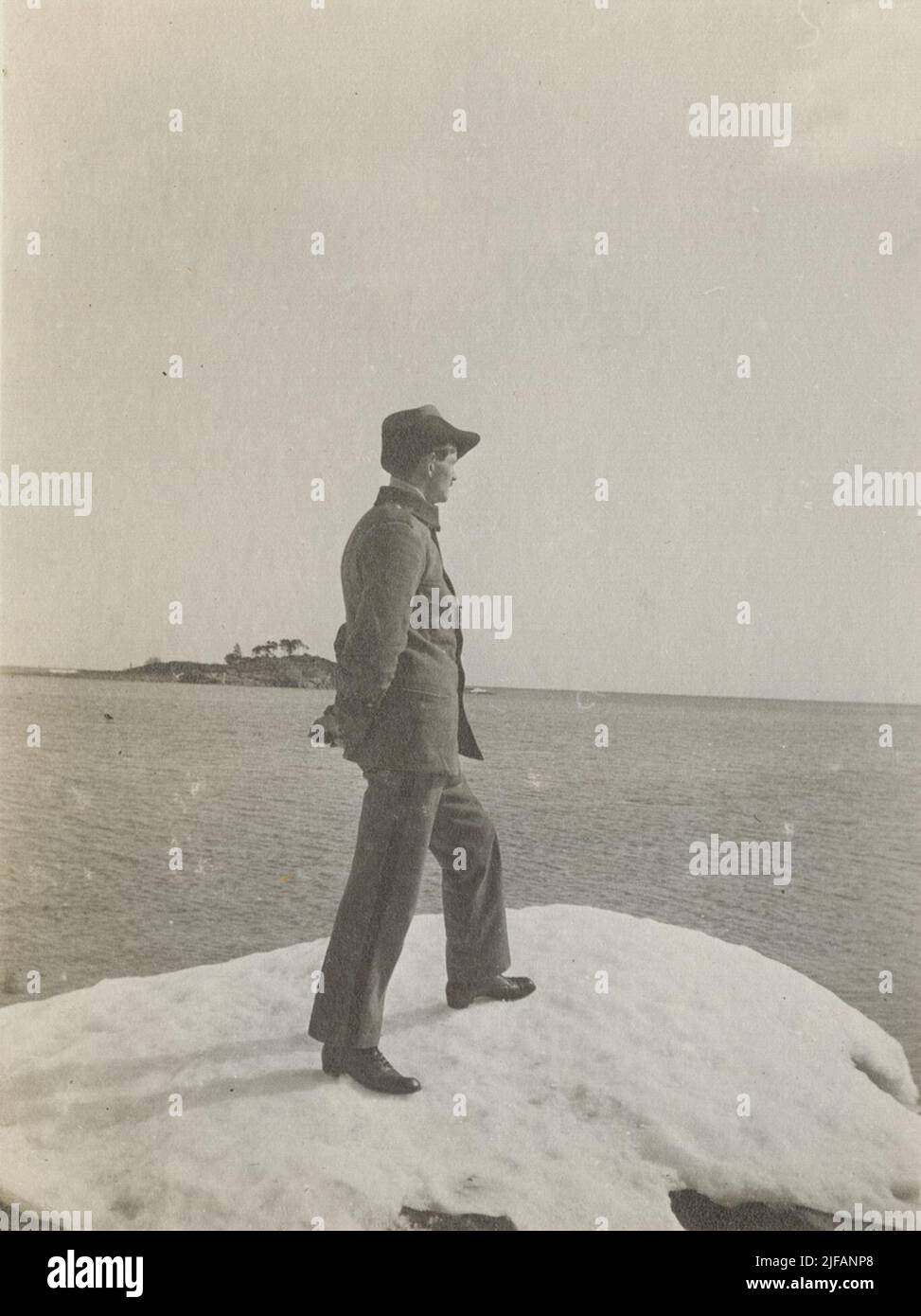 Portrait of a soldier standing on the beach Stock Photo - Alamy