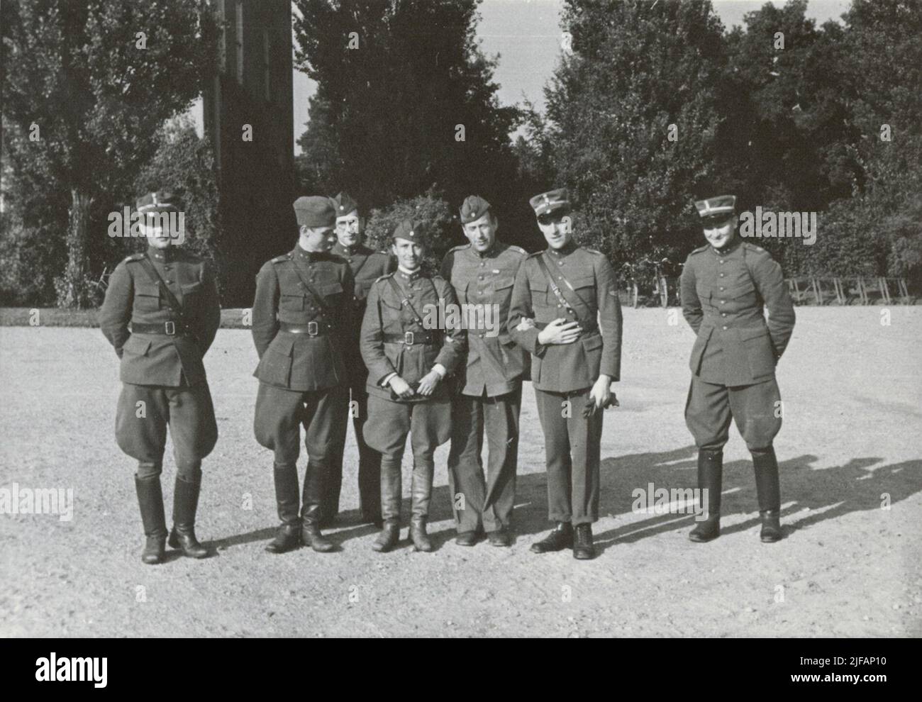 Group picture with soldiers from Södermanland's regiment in 10 Stock ...
