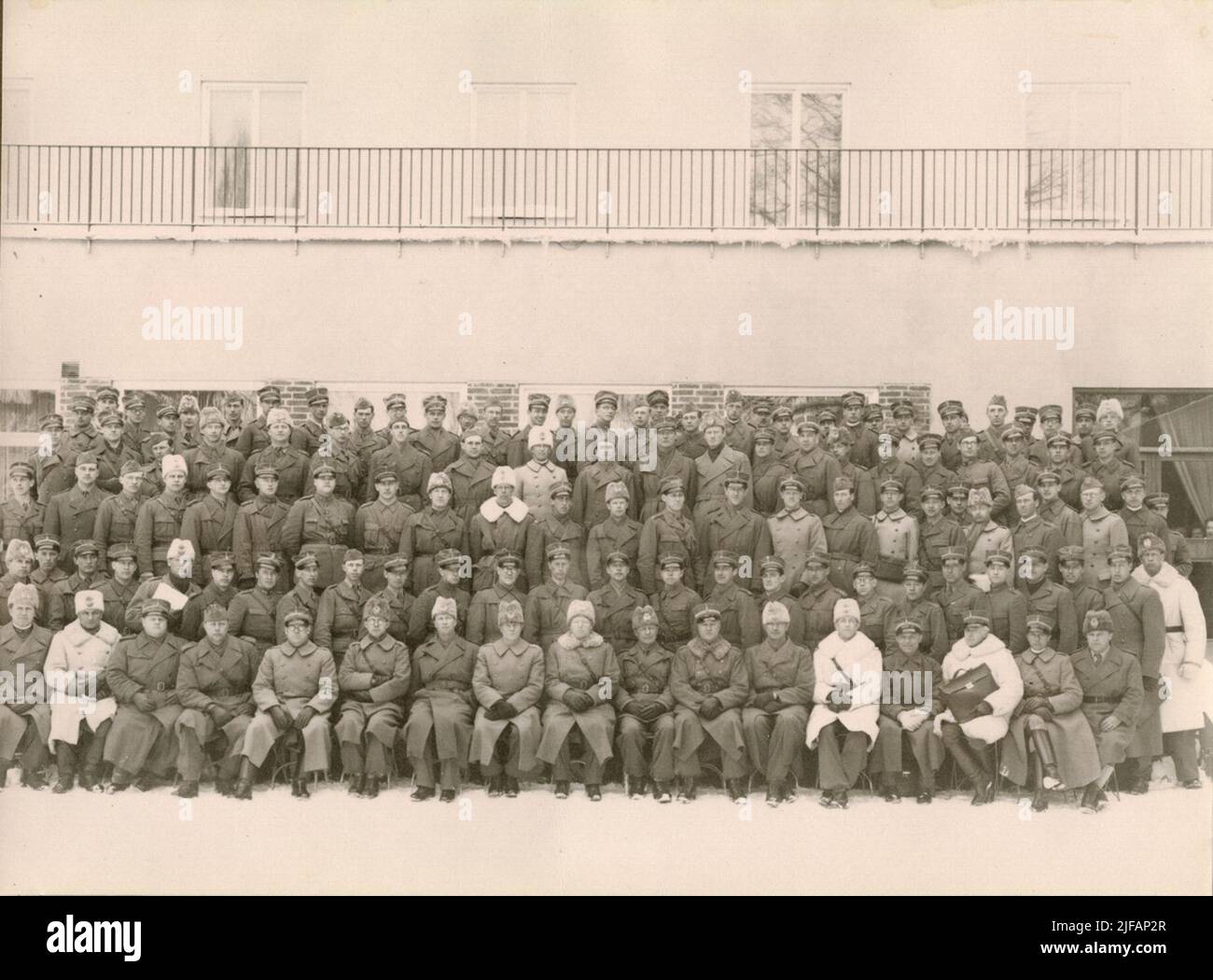 Group picture with soldiers from Södermanland's regiment in 10 Stock ...