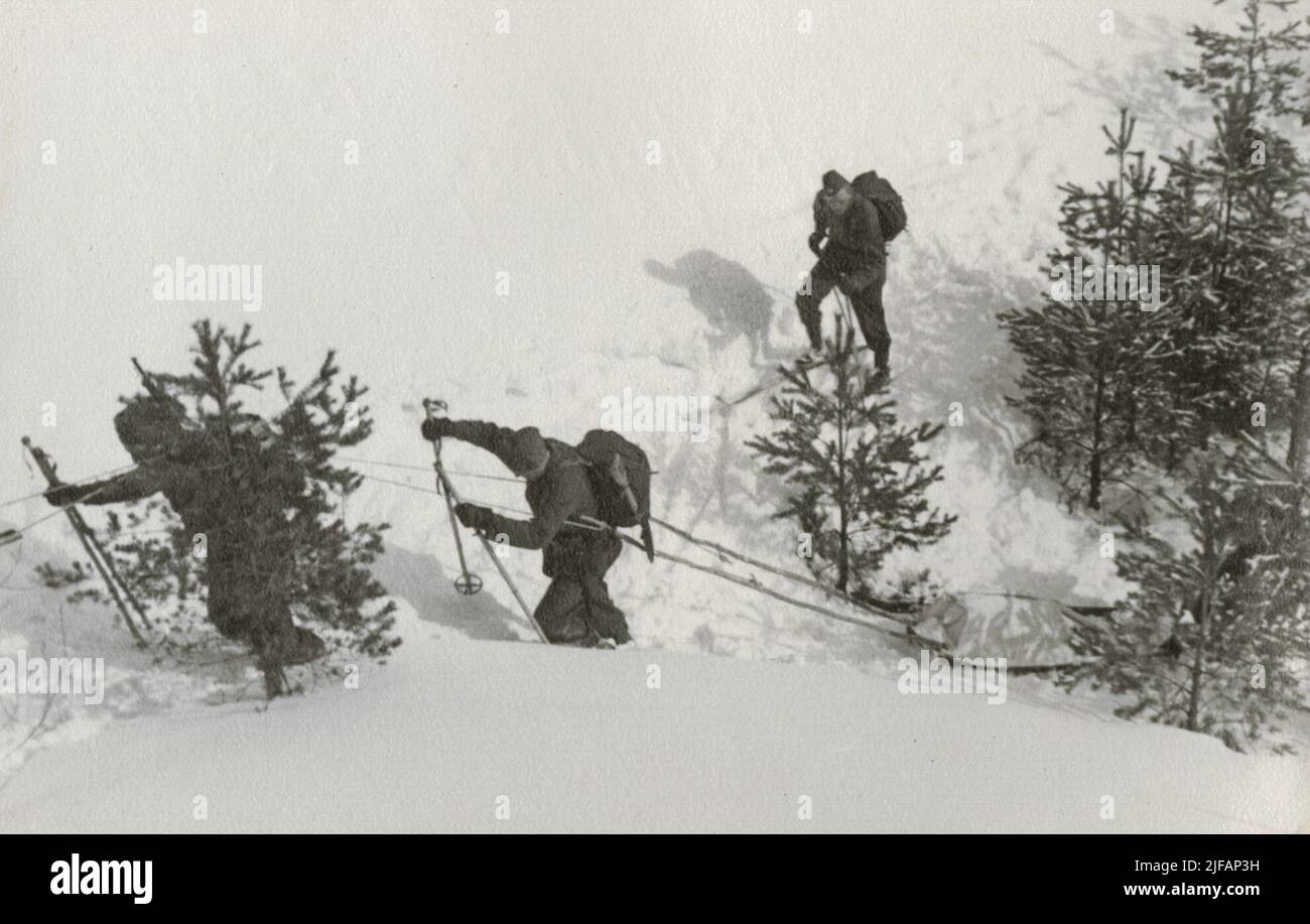 Soldiers from Södermanland Regiment in 10 at winter march Stock Photo ...