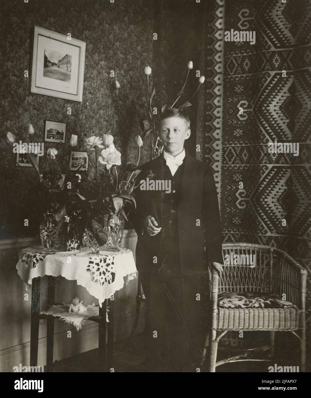 Unknown boy hi-res stock photography and images - Alamy