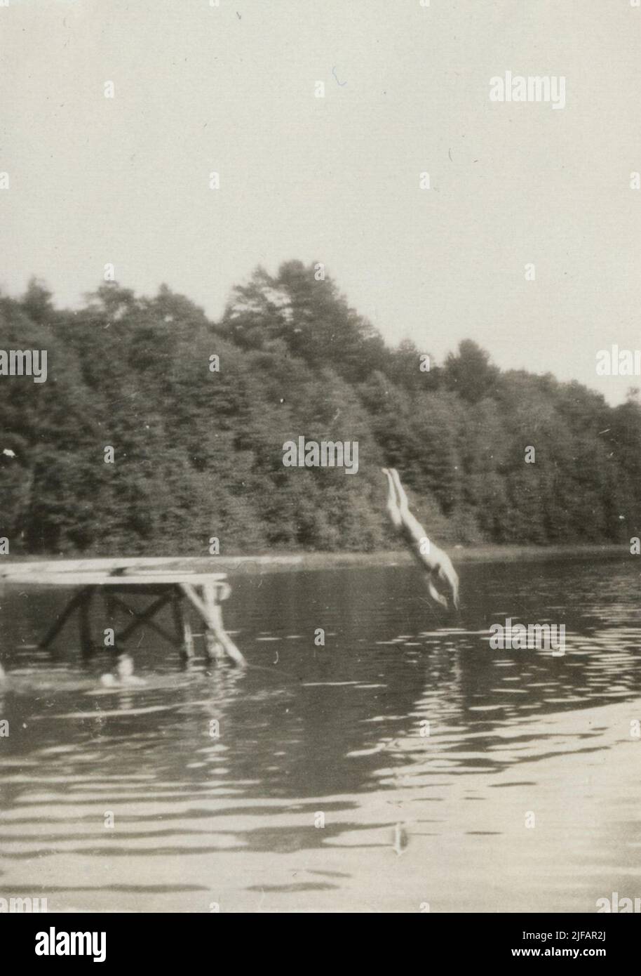 Soldiers bathing hi-res stock photography and images - Alamy