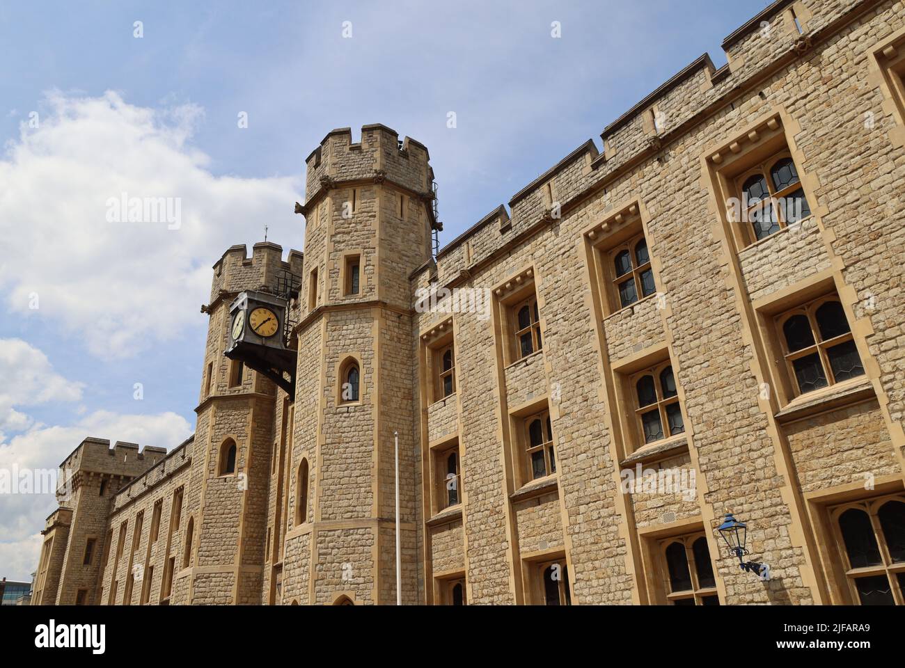 Tower london waterloo barracks crown hi-res stock photography and ...