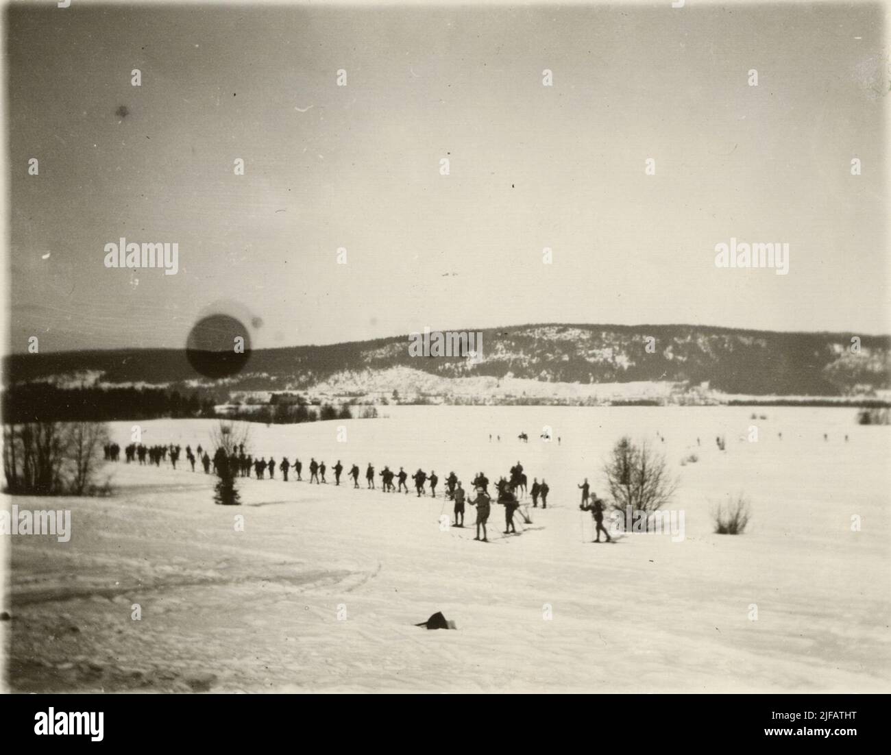 Soldiers during winter exercise Stock Photo - Alamy