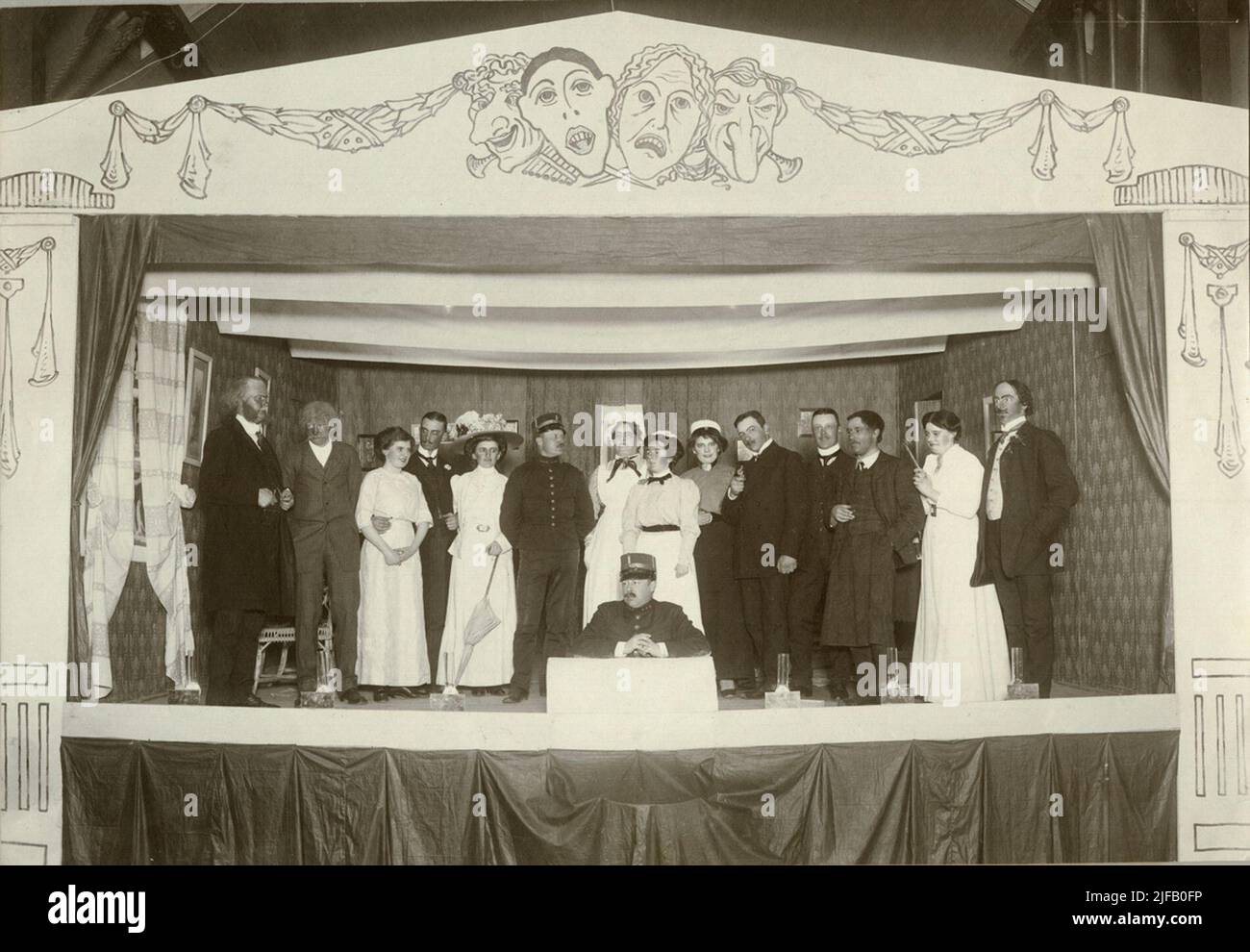 Theater actors production hi-res stock photography and images - Alamy