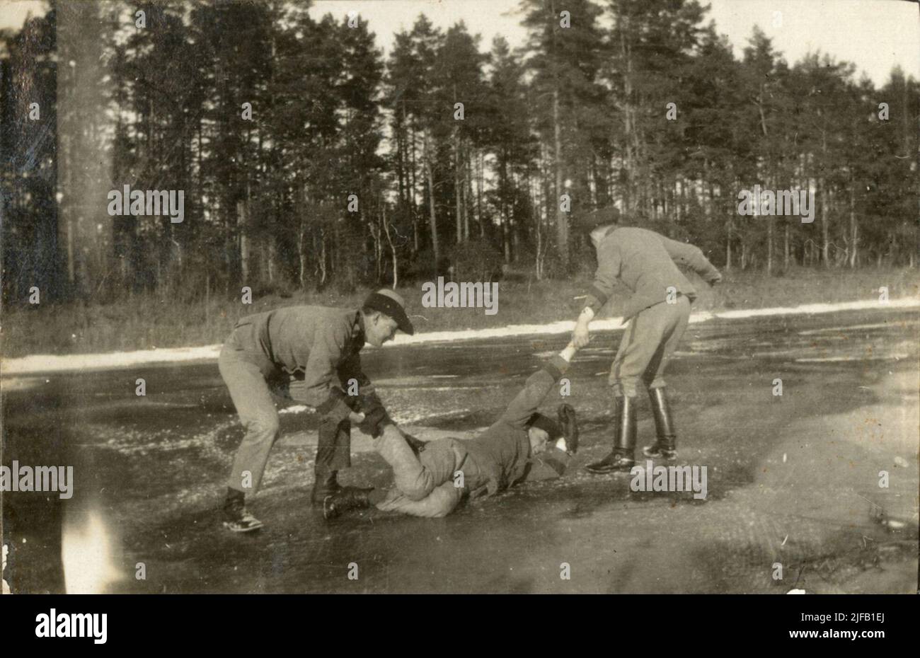 Swedish army on ice hi-res stock photography and images - Alamy