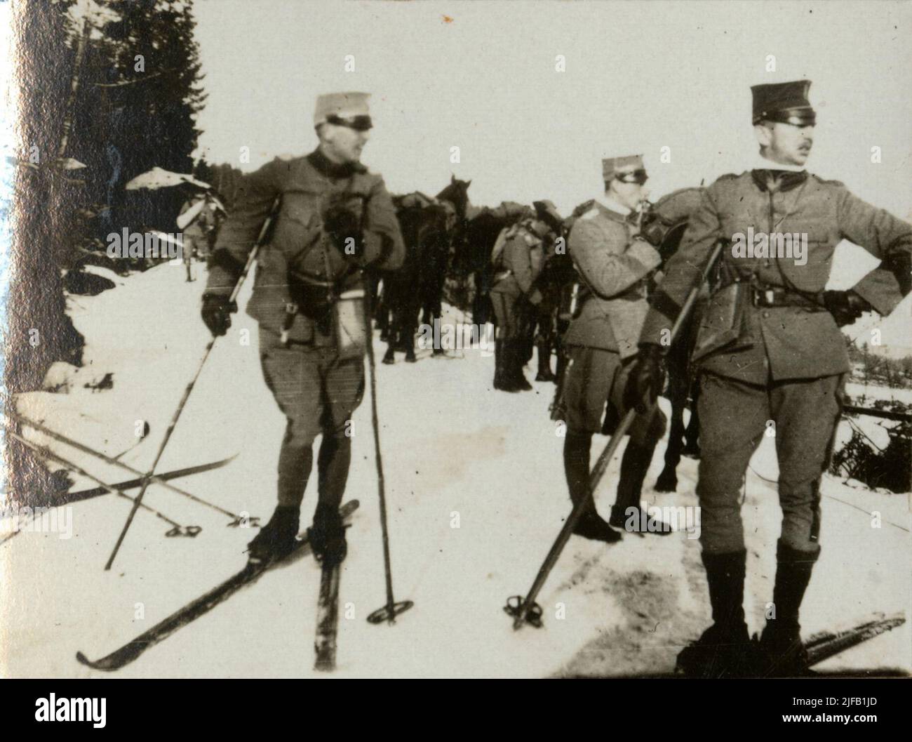 Soldiers on exercise Stock Photo - Alamy