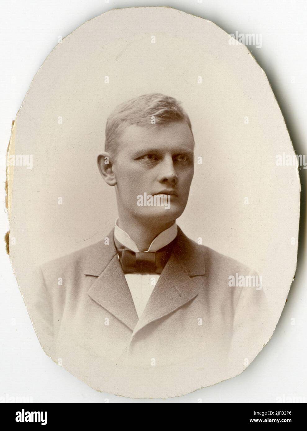 Portrait by Karl Gustaf Gustafsson, master at Stockholm's fabric ...