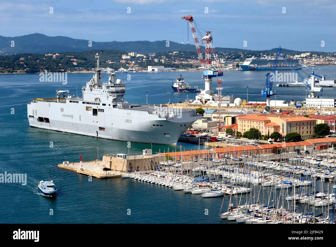 France, Var, Toulon, the naval base (Arsenal), the Mistral (L9013) is ...