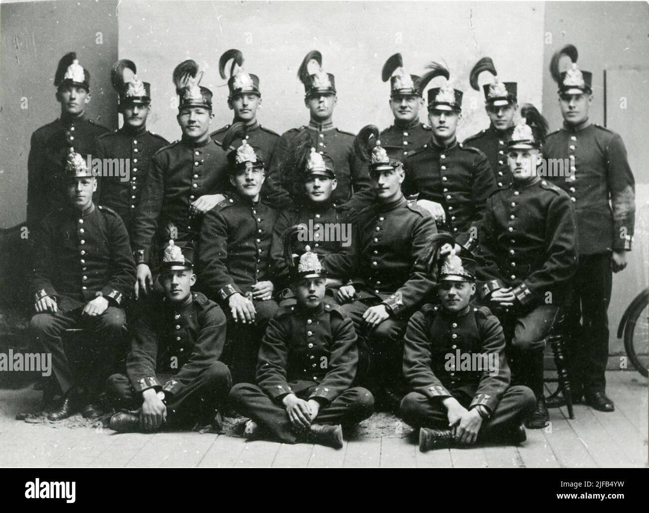 Group portrait of soldiers at Södermanland's regiment in 10 Stock Photo ...