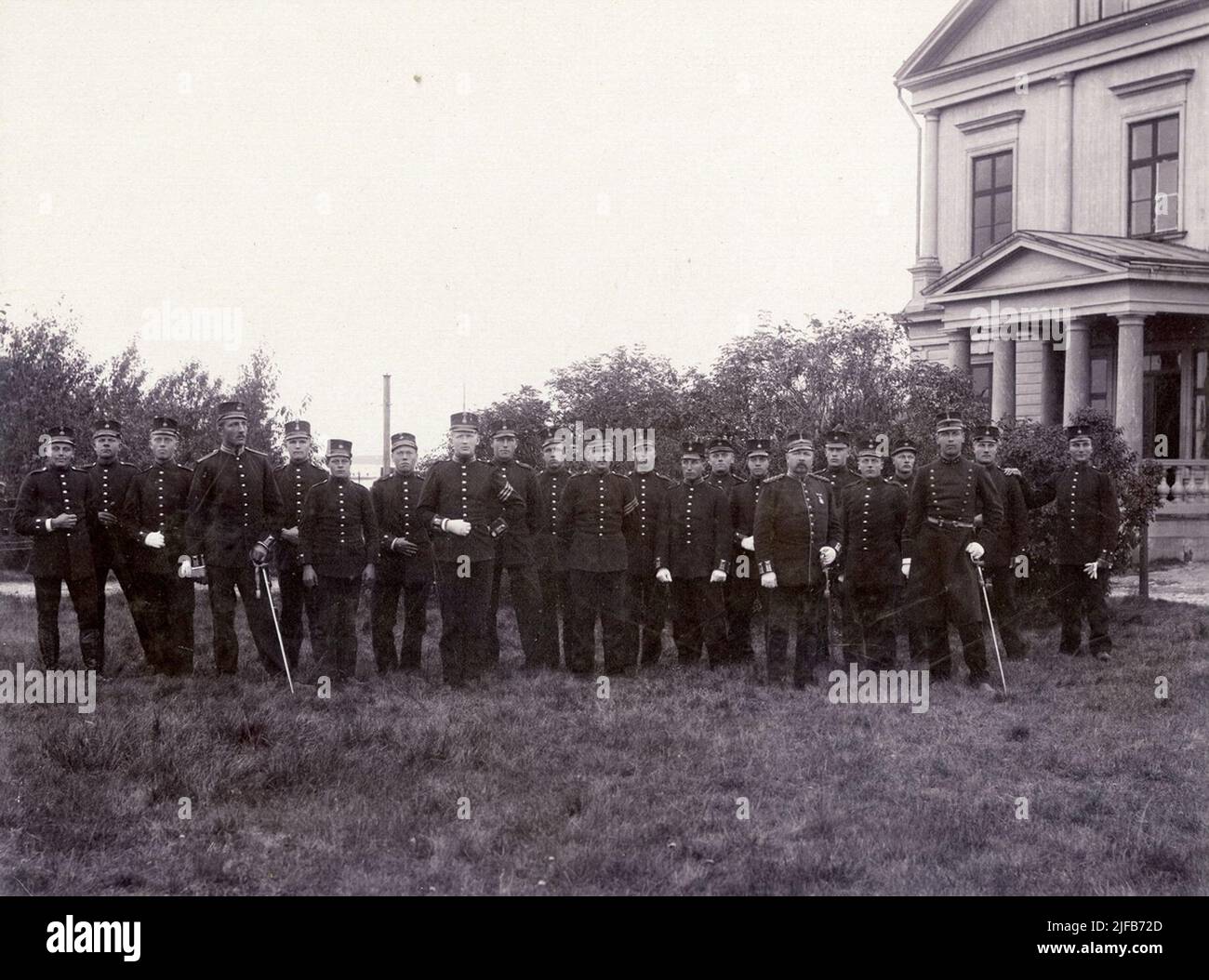 Group portrait of soldiers and officers at Norrbotten's regiment in 19 ...