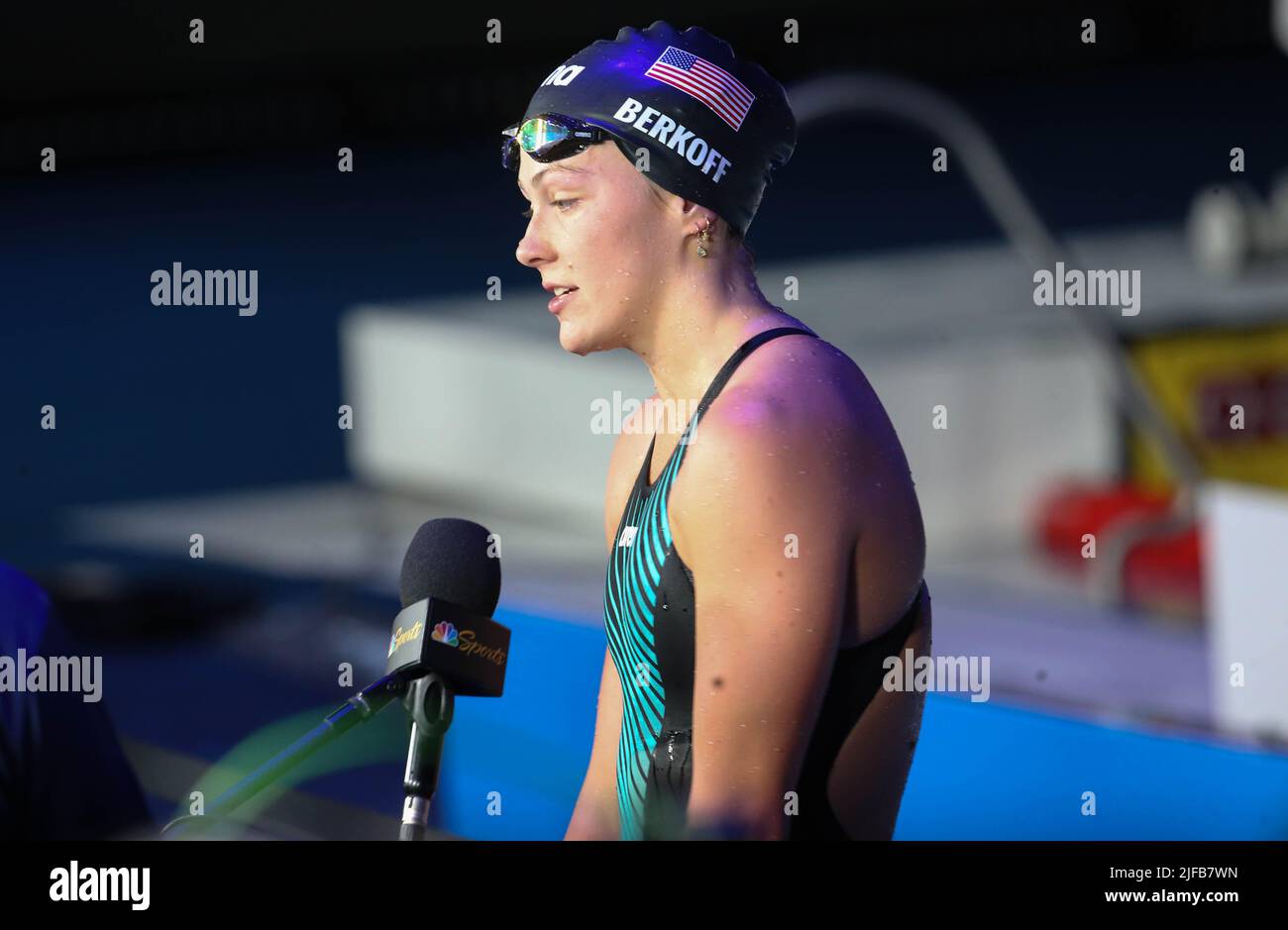 Katharine Berkoff of USA 1/2 Finale 50. M Backstroke Women during the ...