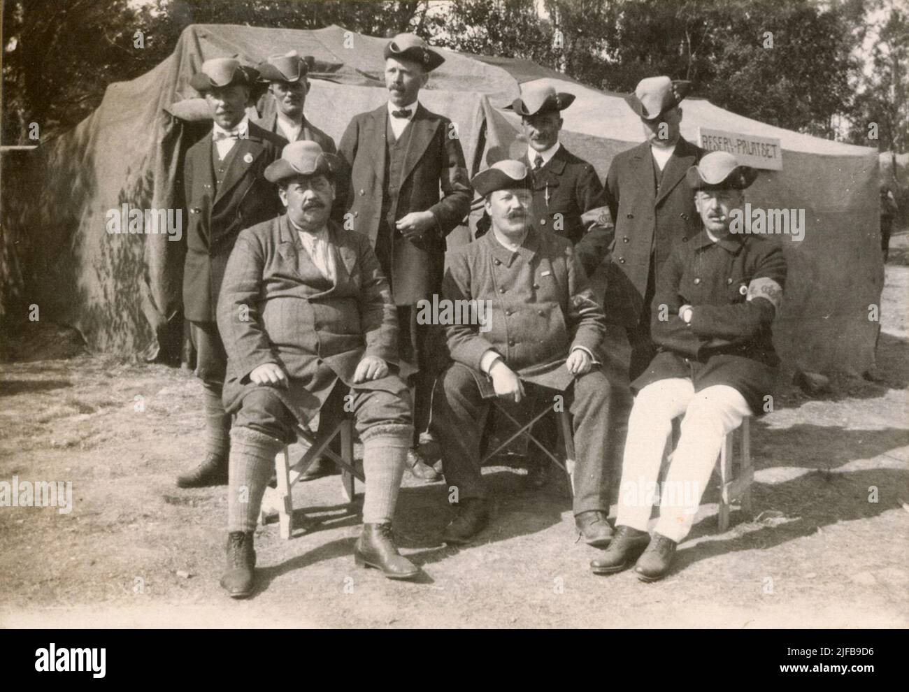 Landstormen's mobilization in 1914, outside the reserve palace Stock ...