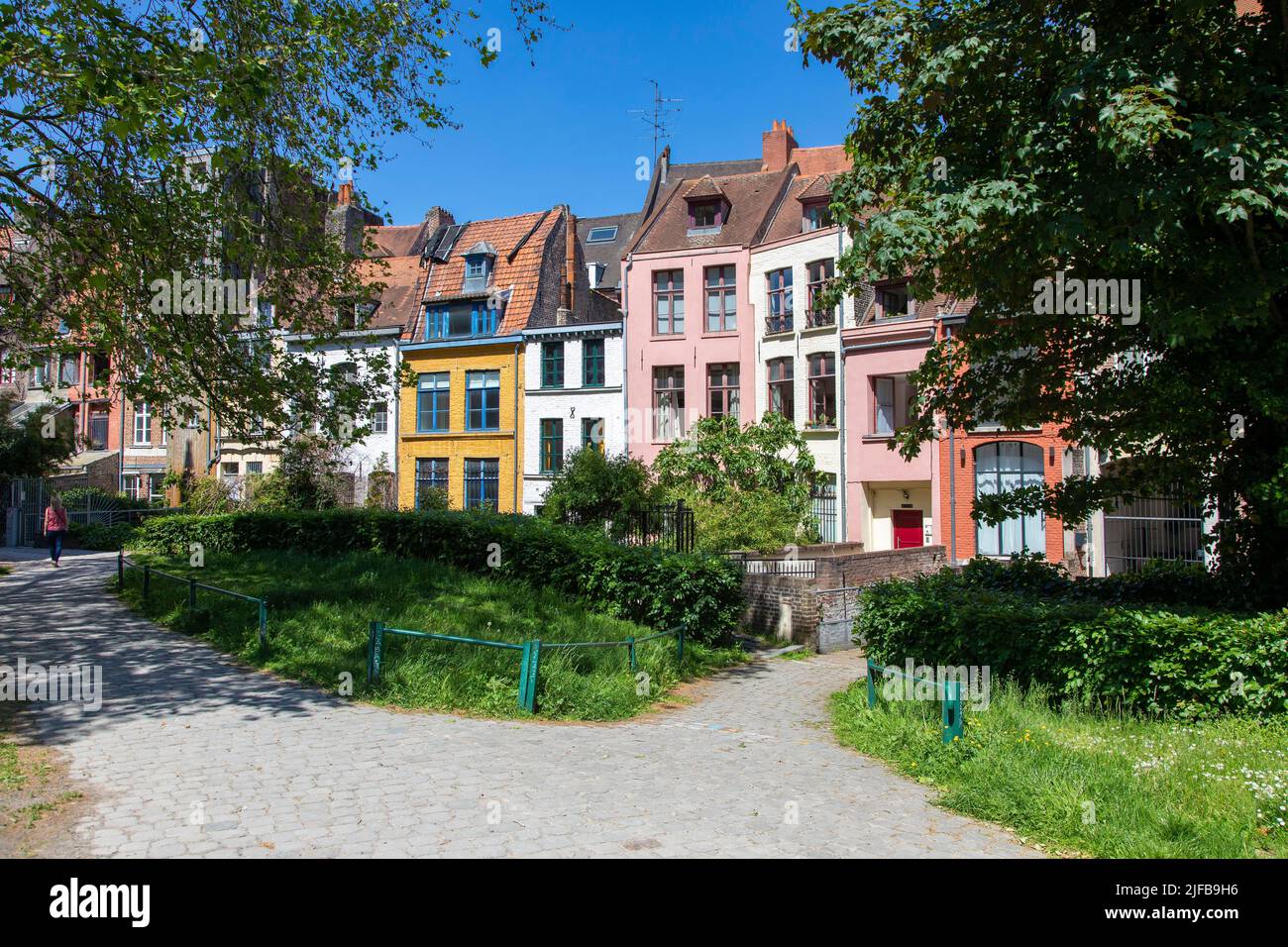 France, Nord, Lille, colorful houses on Place Gilleson (behind the ...