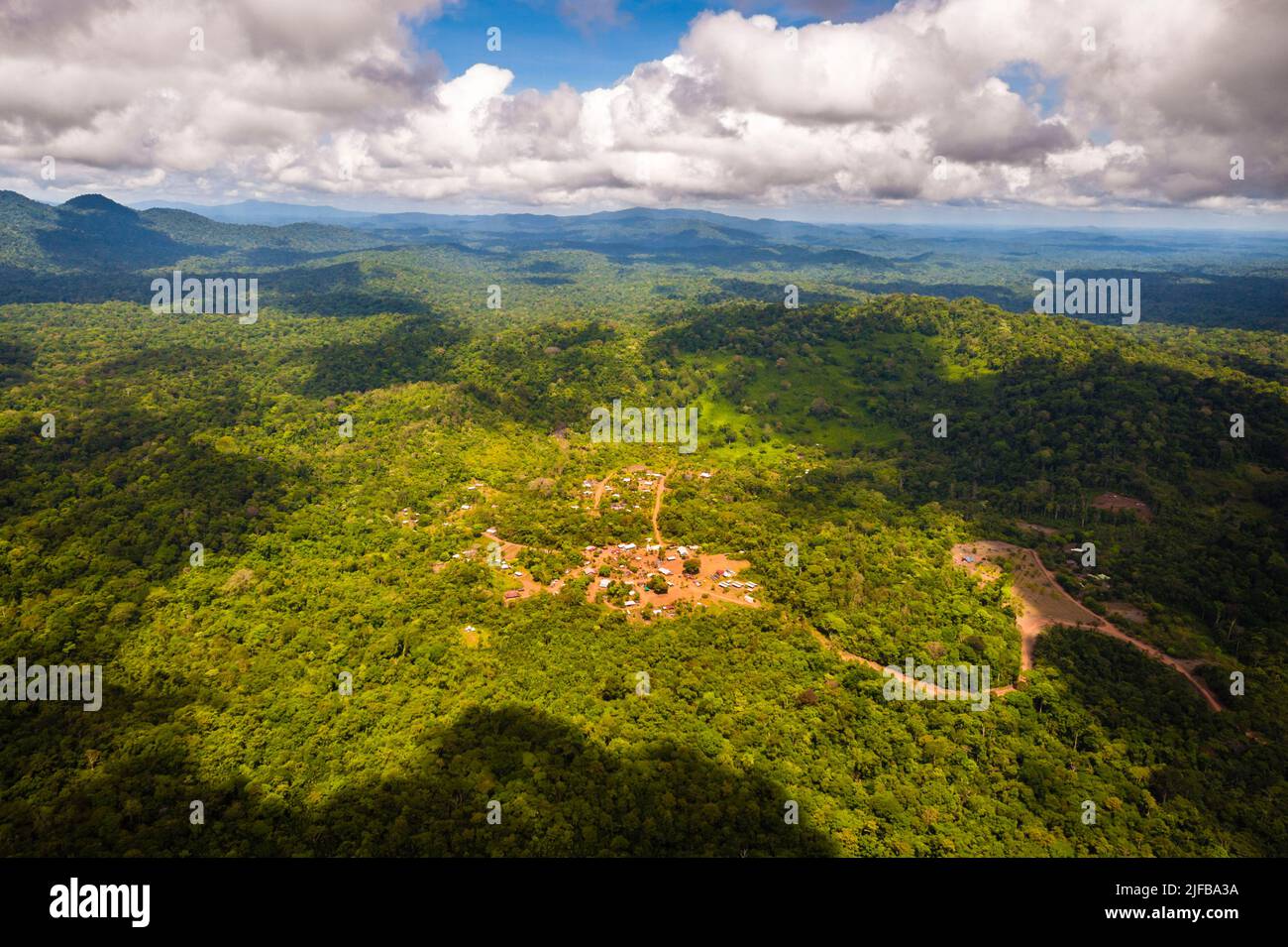 Amazon forest aerial view hi-res stock photography and images - Alamy