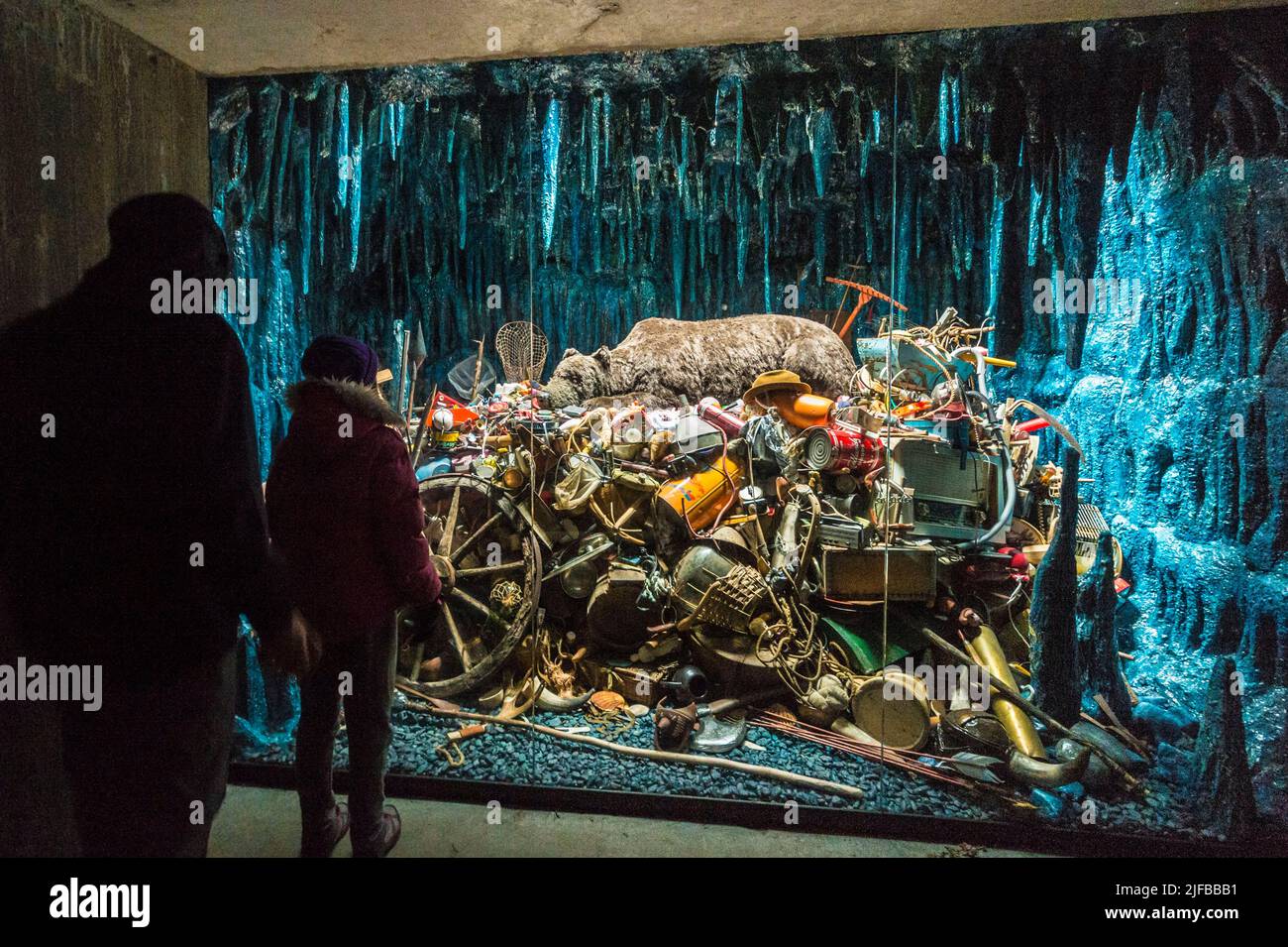 Cave pollution hi-res stock photography and images - Alamy