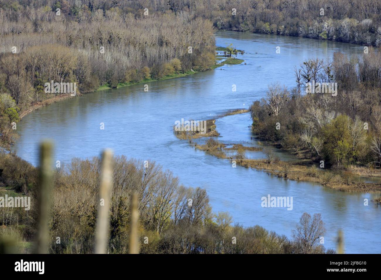 France, Ardeche, Serrieres, the Rhone upstream of Serrieres et Sablons ...