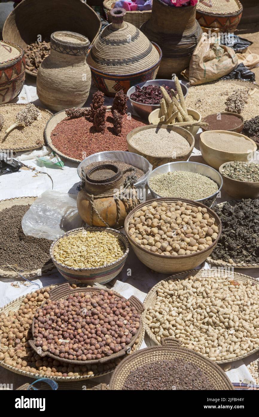 Chad, Ennedi, Wadi Hawar, Amdjarass, native village of Idriss Deby, the ...