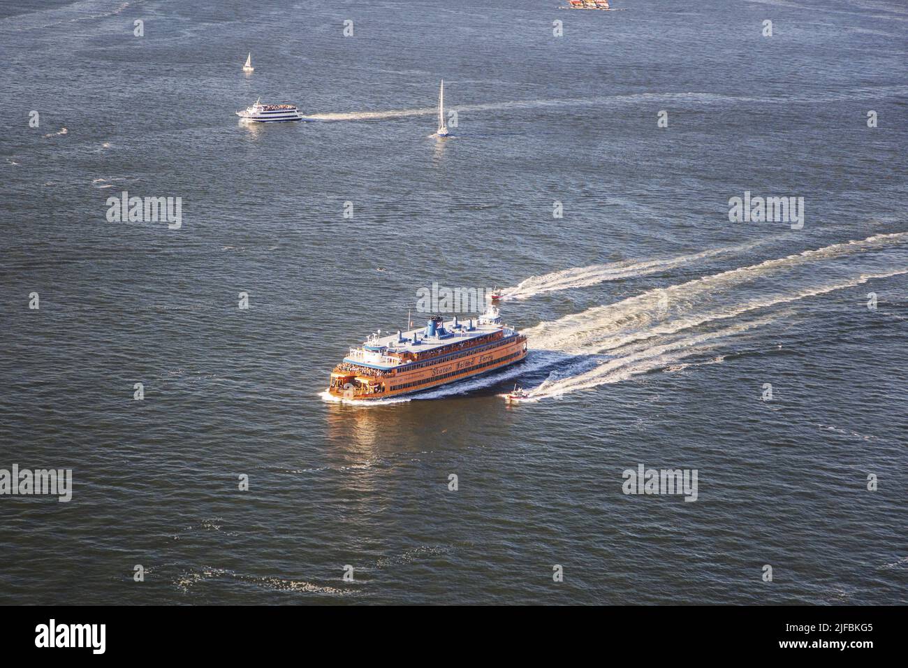 United States, New York, Manhattan, ferry to Staten Island (aerial view ...