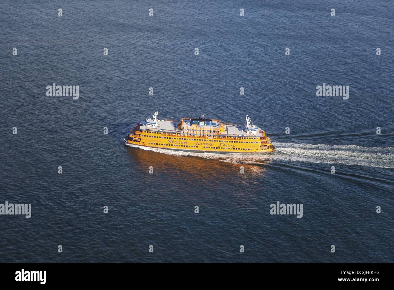 United States, New York, Manhattan, ferry to Staten Island (aerial view ...