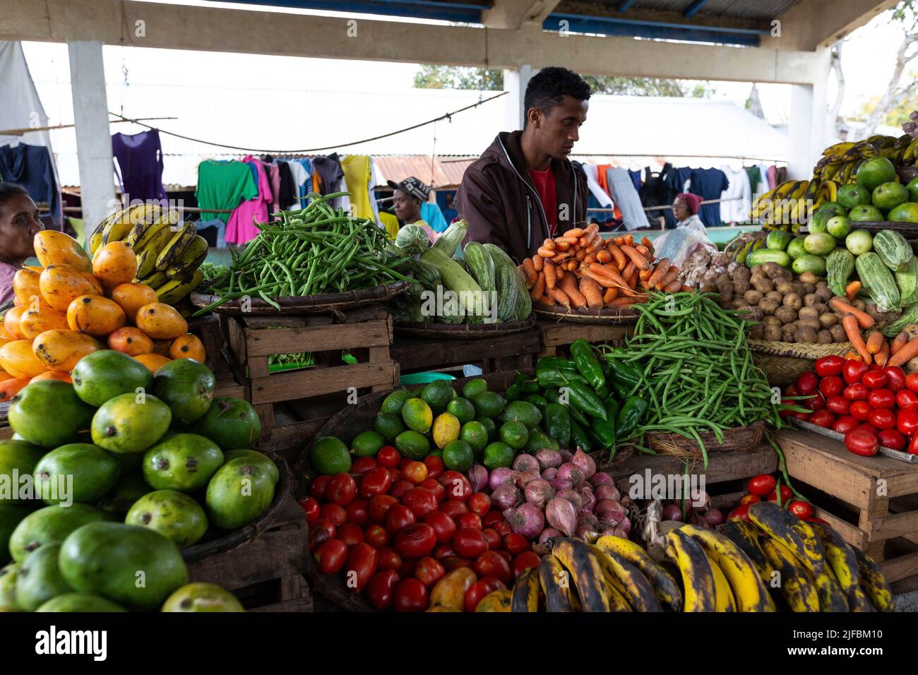 Madagascar, Alaotra-Mangoro region, the market in Andasibé Stock Photo ...