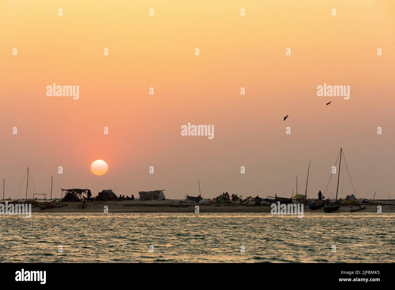 Madagascar, Menabe region, Belo-sur-Mer, Mozambique channel Stock Photo ...