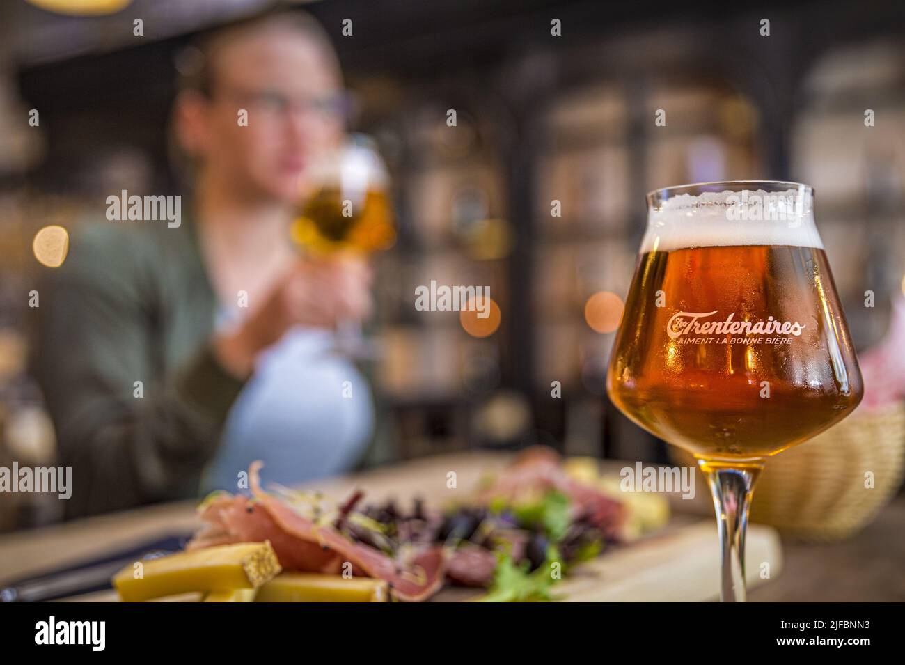 Les trentenaires hi-res stock photography and images - Alamy