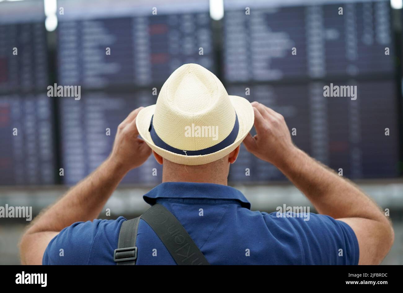 Dispatch counters hi-res stock photography and images - Alamy