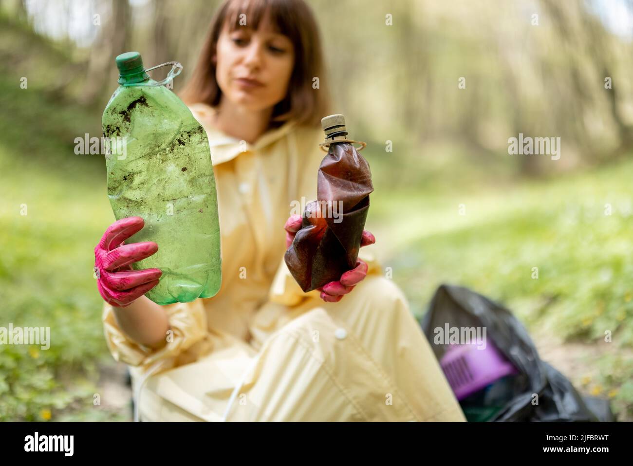 Garbage dump girl hi-res stock photography and images - Alamy