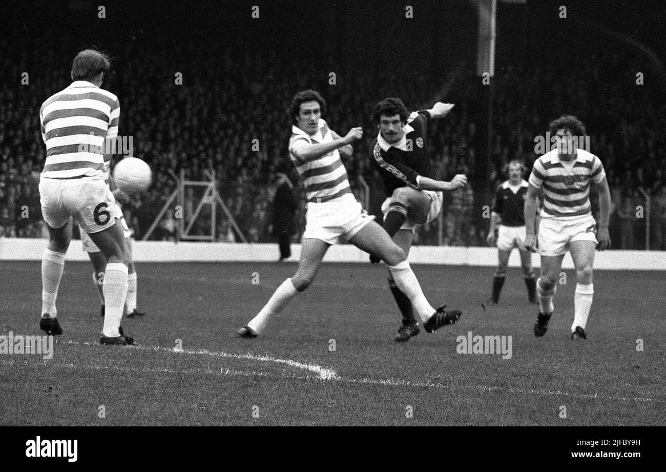 Roddy macdonald hearts hi-res stock photography and images - Alamy