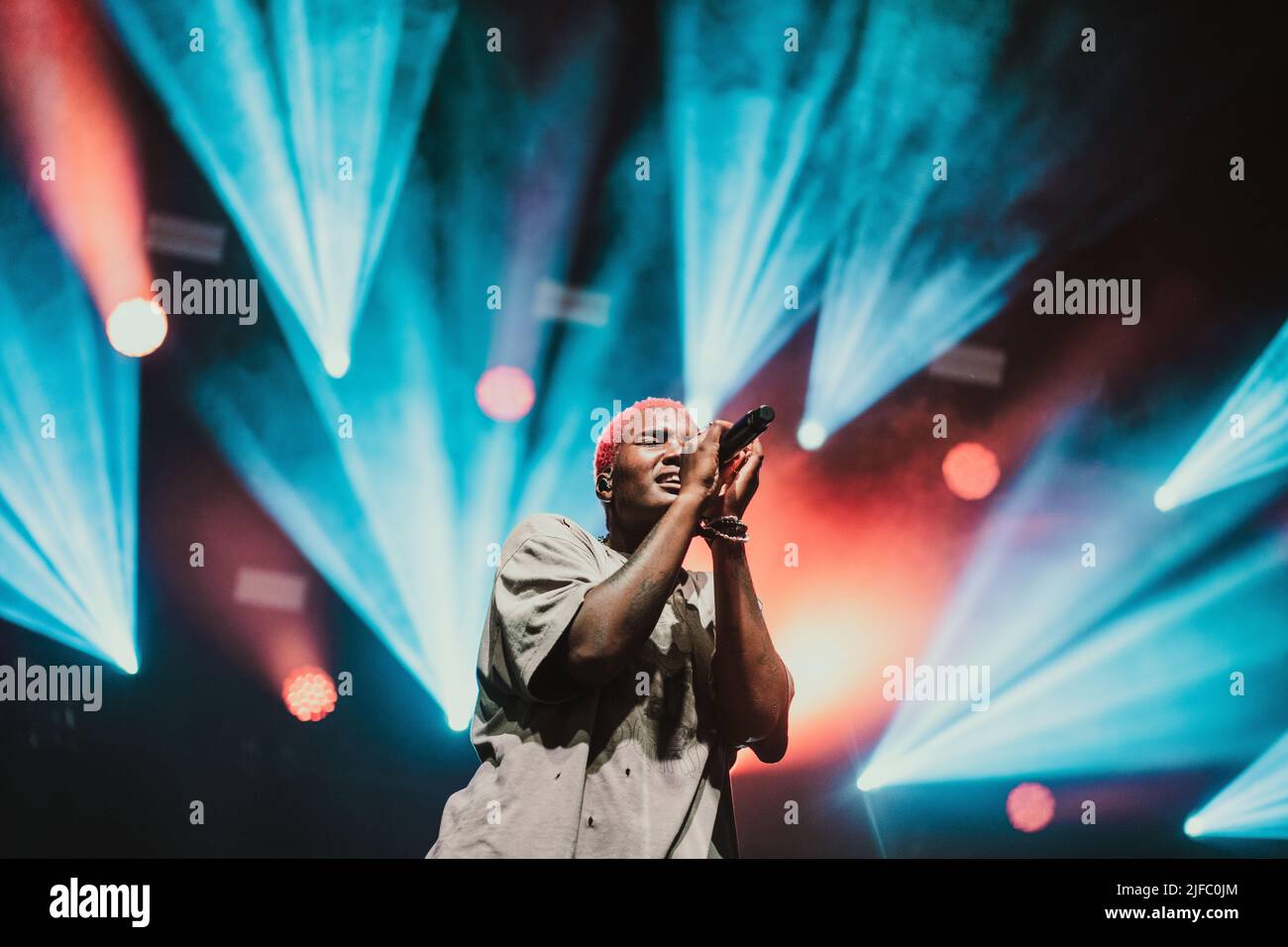 Arlo parks concert hi-res stock photography and images - Alamy