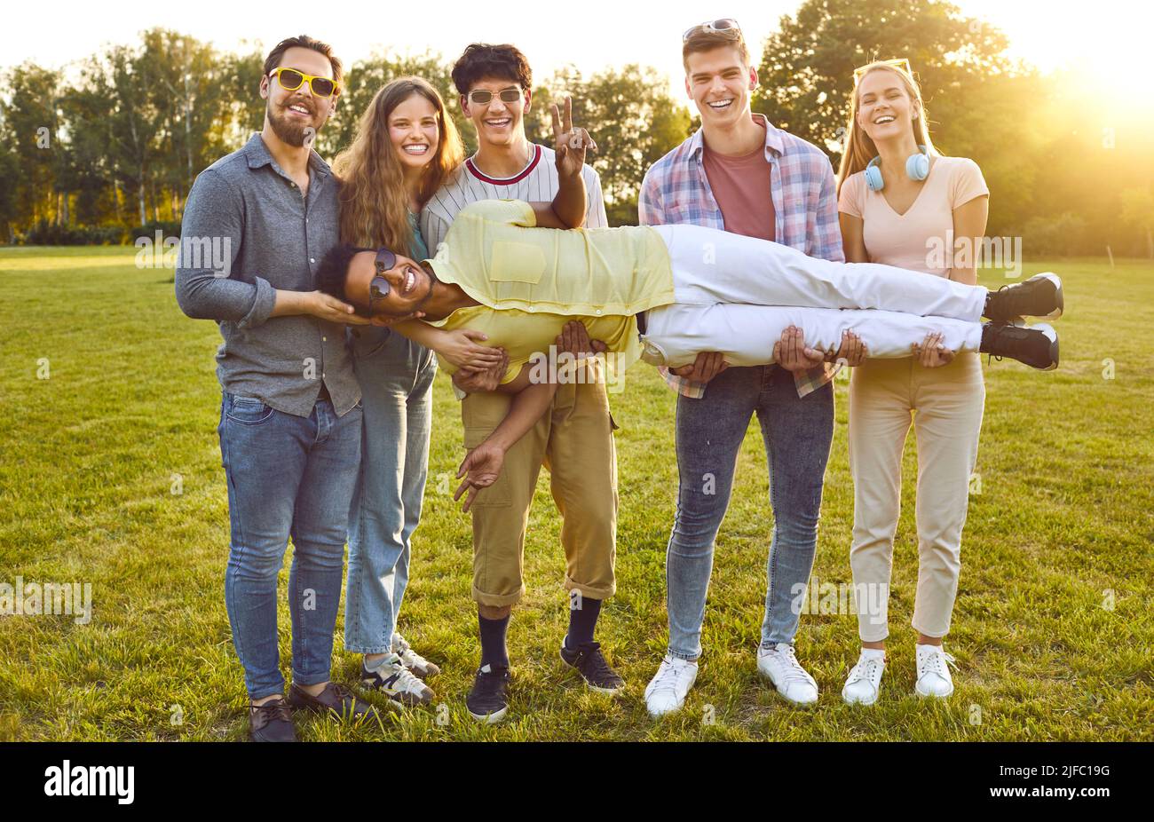 Friends having fun male hi-res stock photography and images - Alamy