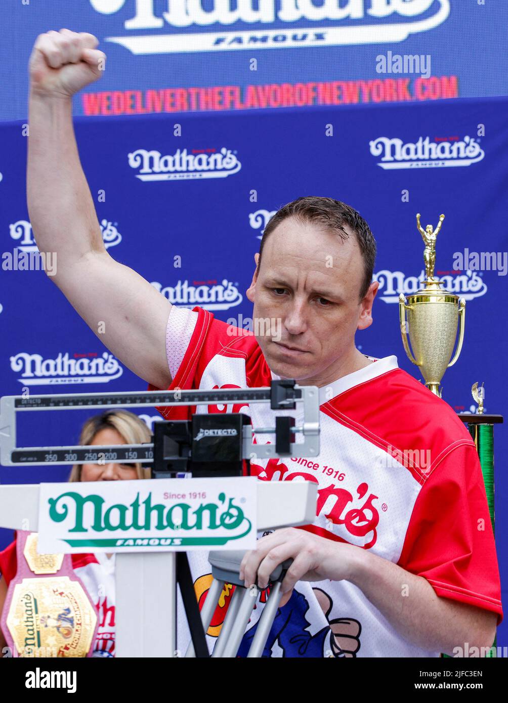 Joey chestnut 2022 hi-res stock photography and images - Alamy