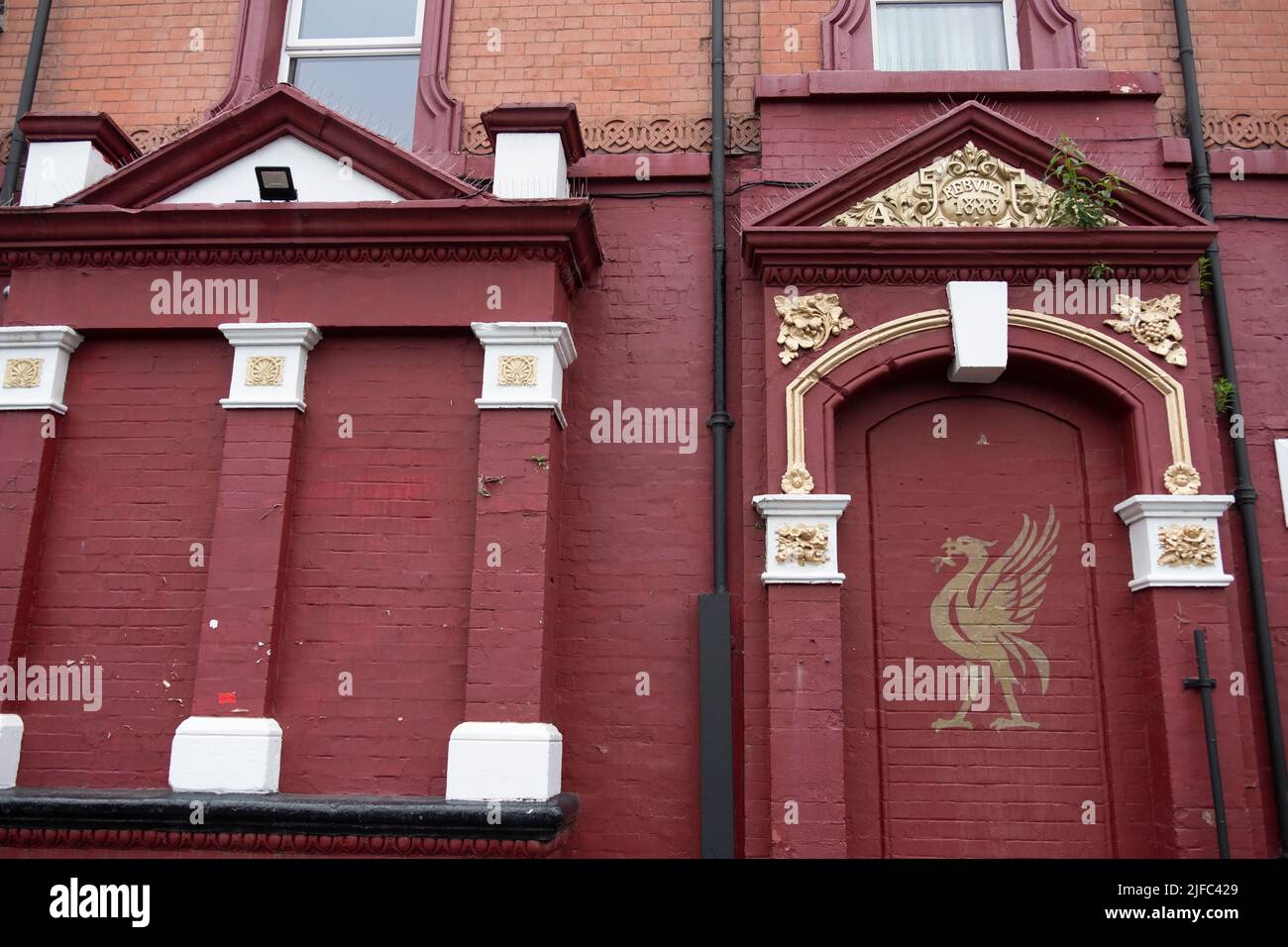 Anfield stadium exterior hi-res stock photography and images - Alamy